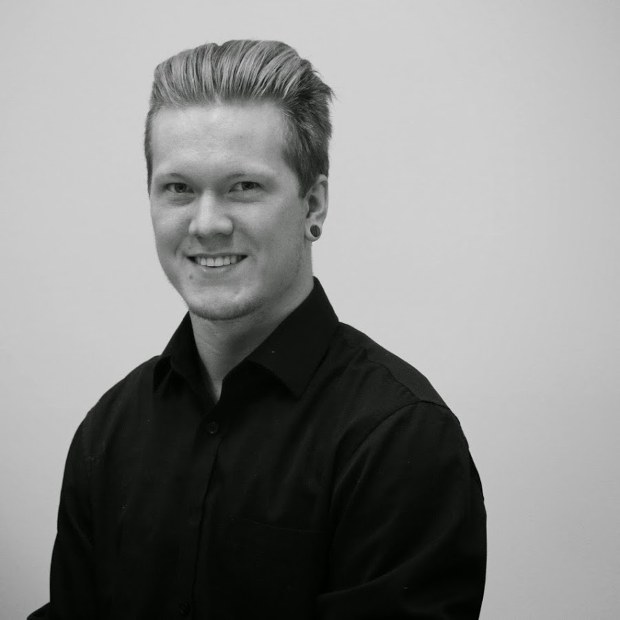 All about that Bass-Baritone Brenden Friesen – Saskatoon Symphony Orchestra